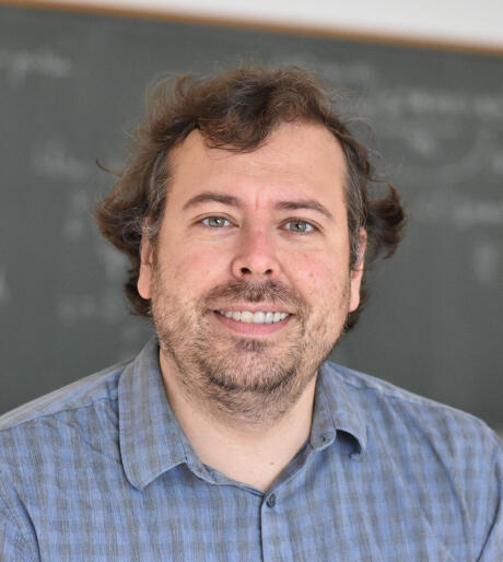 Münster Research Fellow Ambrus Pal