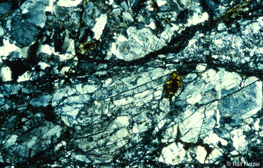 IGP - Tectonics and Structural Geology - Photo gallery - Microtectonics