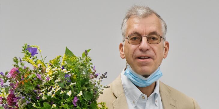 Institute for Pharmaceutical Biology and Phytochemistry