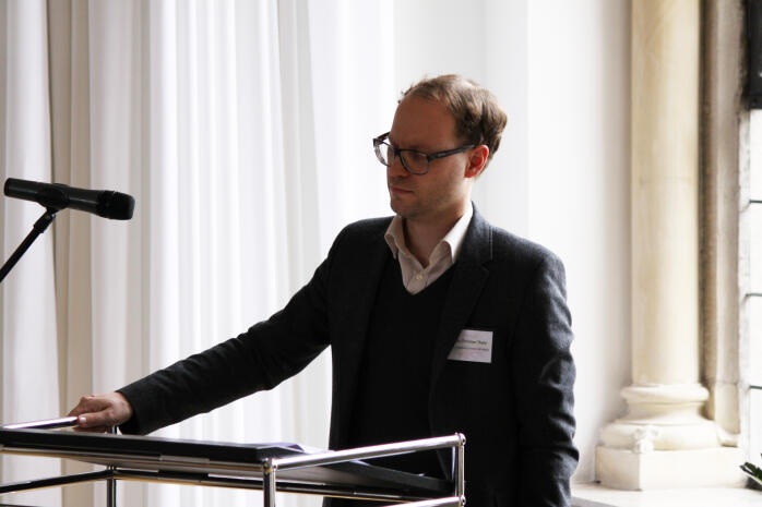 Philosophisches Seminar > Das Institut > Prof. Dr. Christian Thein