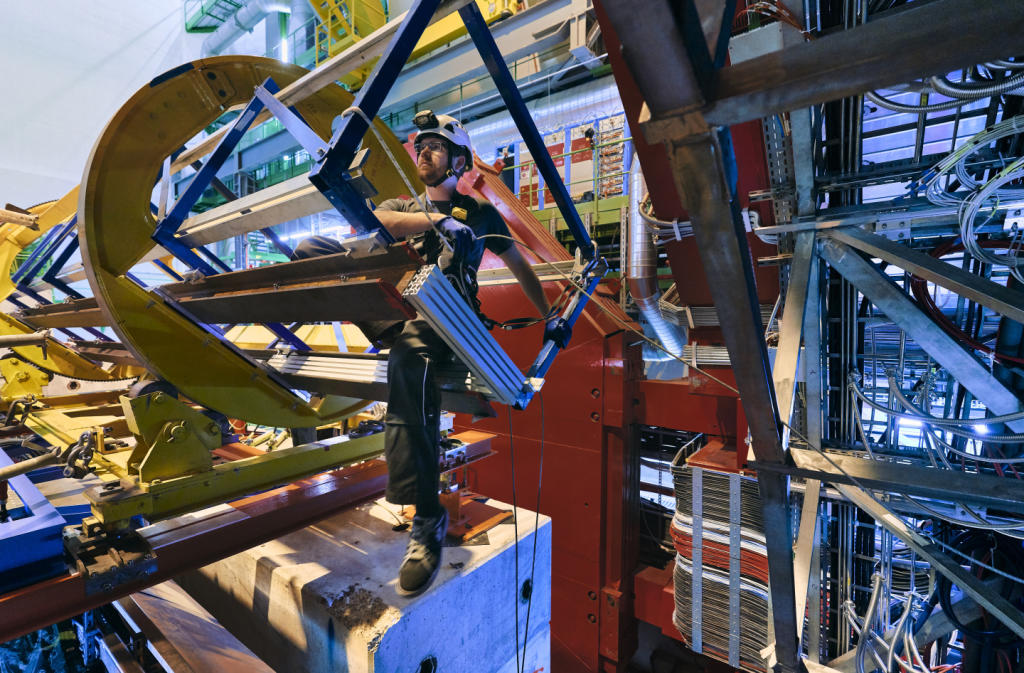 Institut für Kernphysik | AGAndronic Forschung > ALICE