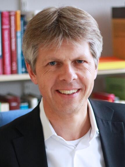 Prof. Dr. Michael Klasen – Institute of Theoretical Physics