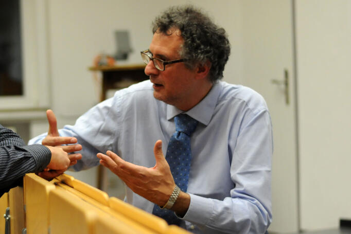 Zentrum für Wissenschaftstheorie - Hermeneutik normativer ...