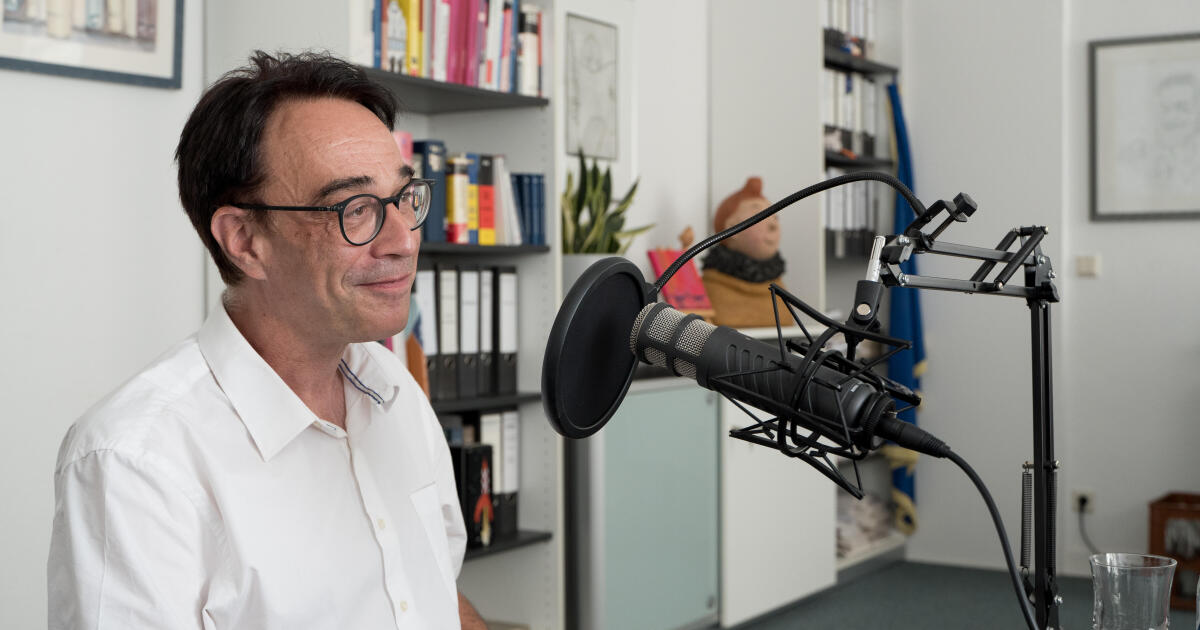 WWU-Cast: Mathematik – Kunst oder Wissenschaft? (Interview mit Prof. Dr ...